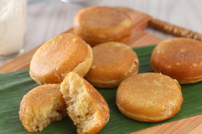 Resep Apem Gula Merah Panggang, Camilan Untuk 17 Agustus yang Empuk Dan Sedap - Sajian Sedap