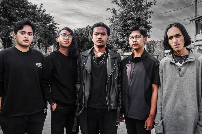 HAI DEMOS : Mengantar Pesan Tentang Kematian, 'Menuju Keabadian ...