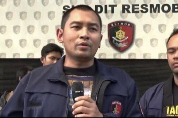 Ikut Ditahan Karena Ferdy Sambo, Ini Profil AKBP Handik Zusen yang Jadi ...