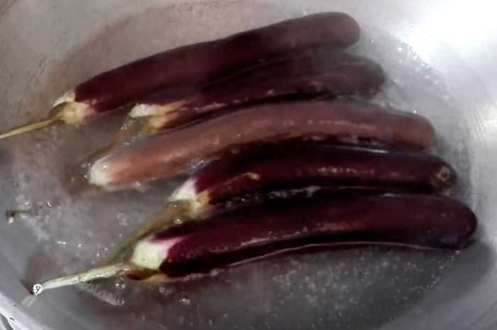Coba-coba Makan Terong Rebus saat Idap Penyakit Ini, Nggak Nyangka ... Coba-coba Makan Terong Rebus saat Idap Penyakit Ini, Nggak Nyangka ...