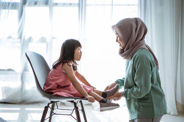 Kumpulan Doa Harian, Inilah Doa Mendidik Anak Lengkap dengan Artinya - Hype Kumpulan Doa Harian, Inilah Doa Mendidik Anak Lengkap dengan Artinya - Hype