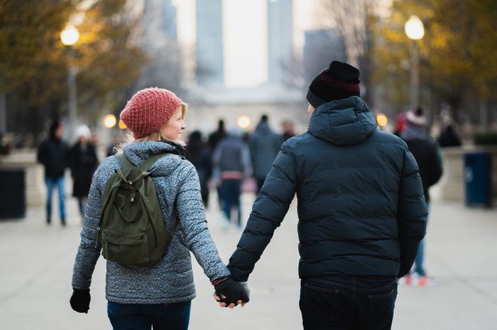 Kamu Pacaran dengan Orang Pendiam dan Tak Banyak Bicara? Simak 3 Tips ... Kamu Pacaran dengan Orang Pendiam dan Tak Banyak Bicara? Simak 3 Tips ...
