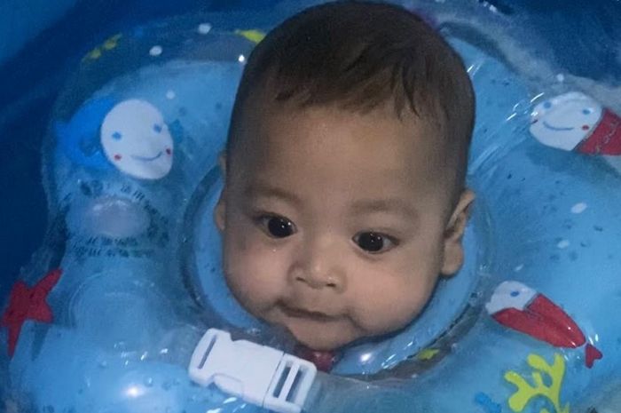 Mata Bayi Juling dan 6 Perilaku Lain Bayi yang Bikin Khawatir Padahal ...