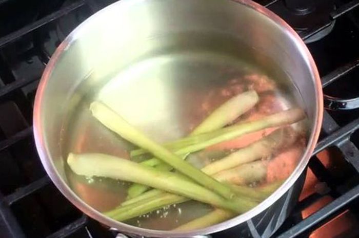 Baru Semalam Geprek Serai Lalu Rebus dan Minum Airnya, Pagi-pagi Saat ... Baru Semalam Geprek Serai Lalu Rebus dan Minum Airnya, Pagi-pagi Saat ...