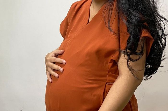 Cara Mengajak Bicara Janin dalam Kandungan, Lakukan Sejak Janin Usia Ini - Nakita