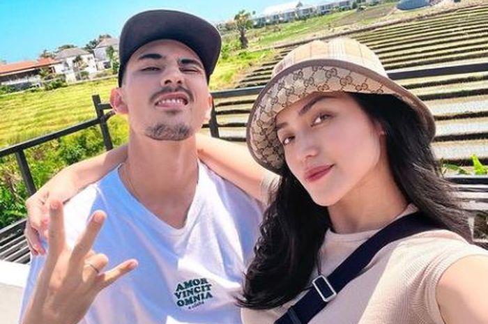 Gaya Macho Ala Vincent Verhaag Langsung Luntur, Jessica Iskandar ...