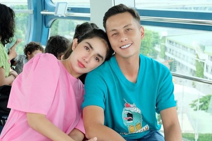 'Itu Haram!', Tetap Mesra dengan Andhika Pratama Pasca 10 Tahun Menikah ... 'Itu Haram!', Tetap Mesra dengan Andhika Pratama Pasca 10 Tahun Menikah ...