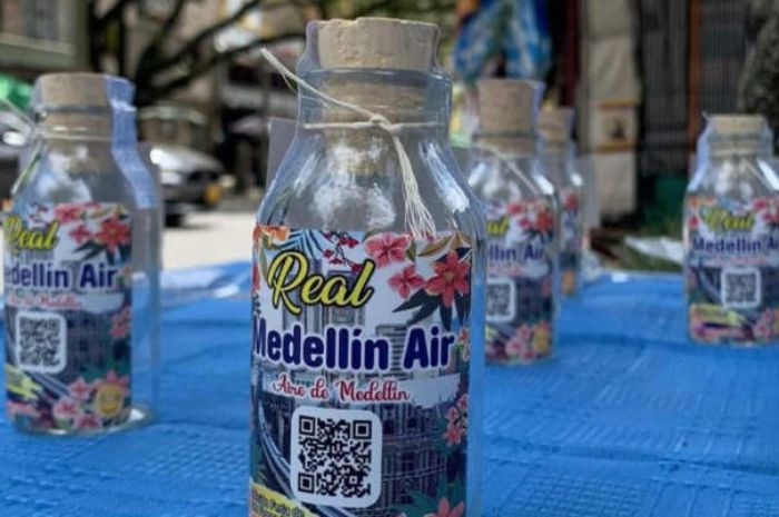 Iseng Jualan Udara Dalam Botol, Pria Ini Malah Jadi Jutawan dan Kaya ... Iseng Jualan Udara Dalam Botol, Pria Ini Malah Jadi Jutawan dan Kaya ...