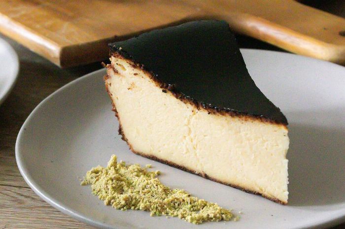 Hanya Butuh 7 Bahan, Ini Resep Buat Basque Cheesecake Khas Spanyol yang ...