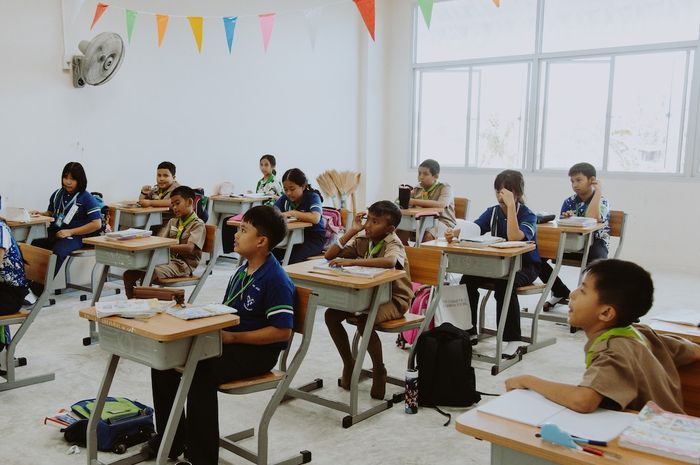 15 Contoh Pengamalan Nilai Pancasila Sila ke-4 di Lingkungan Sekolah ... 15 Contoh Pengamalan Nilai Pancasila Sila ke-4 di Lingkungan Sekolah ...