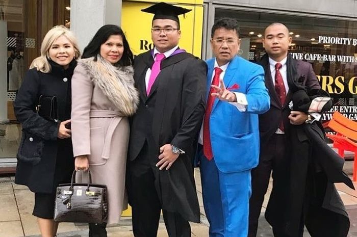 Harta Kekayaan Hotman Paris Buat Tercengang Harta Kekayaan Hotman Paris Buat Tercengang