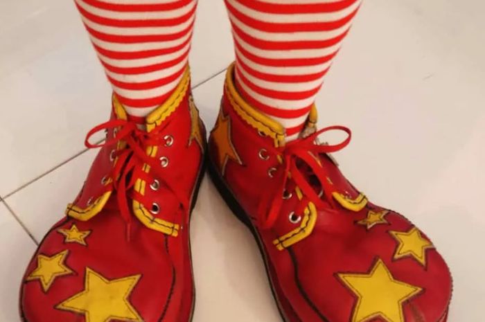 Jangan Anggap Remeh, Arti Mimpi Mengenakan Kostum Badut Ingin ...