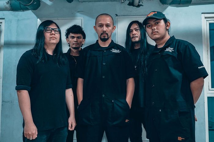 Vicky Mono Gabung Jadi Personel DeadSquad: Gue Kayak Dikerjain Stevi ...