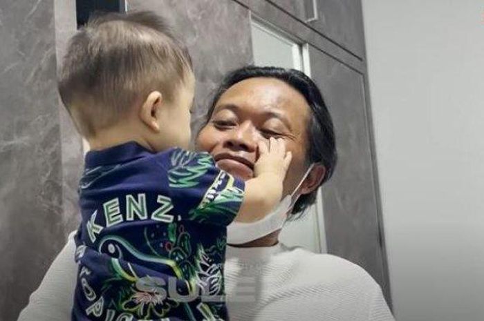 Jarang Ketemu Anak, Sule Titip Pesan Menohok, Singgung Kesibukkan ... Jarang Ketemu Anak, Sule Titip Pesan Menohok, Singgung Kesibukkan ...