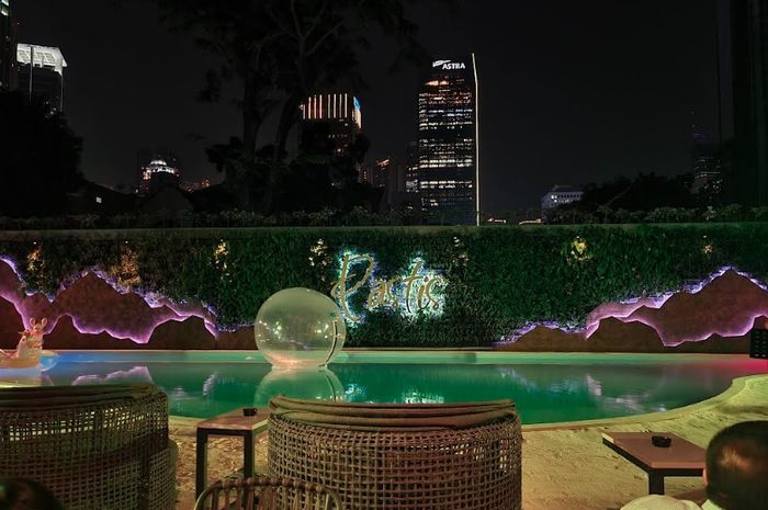 Pool Bar Pertama di Jakarta, Pastis Pool Bar Jakarta Menawarkan Konsep ...