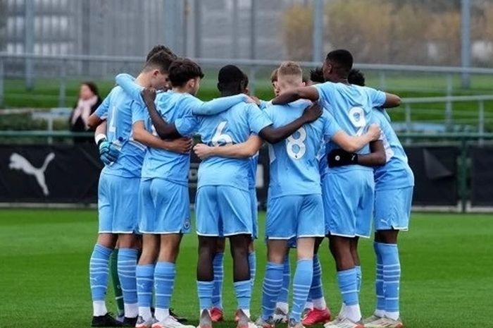 Punya Banyak Prestasi, Ini Sejarah Panjang Manchester City - Bobo