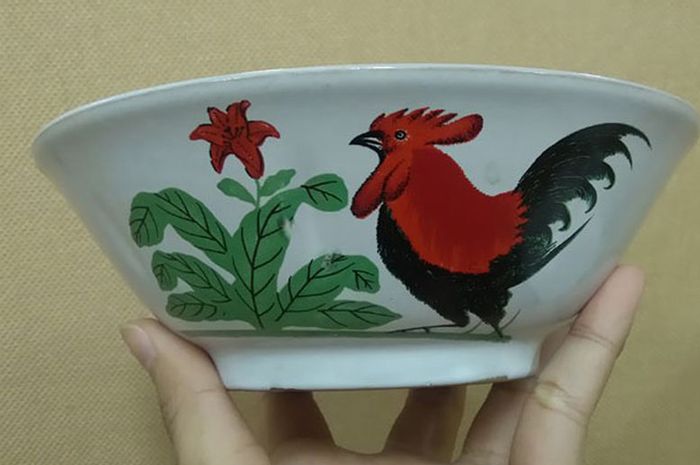 Jarang Orang Tahu, Gambar di Mangkuk Ayam Jago Ternyata Punya Makna ...