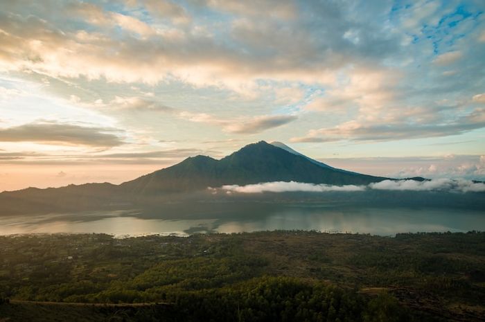 25 Nama Gunung di Indonesia Lengkap dengan Letak dan Ketinggiannya - Kids