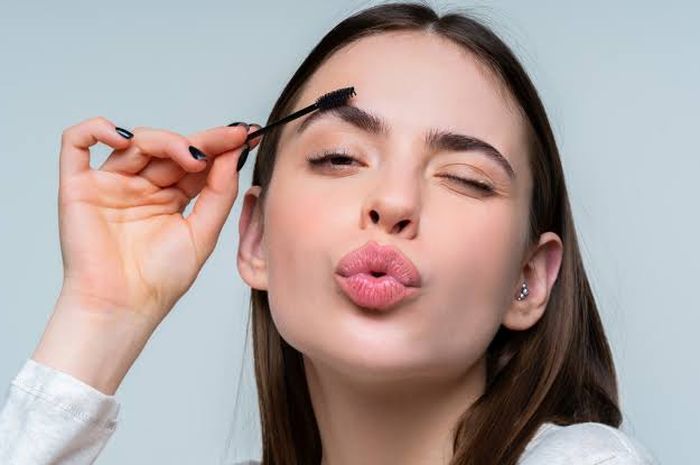 3 Rekomendasi Produk Pensil Alis Murah Tanah Lama di Bawah Harga 10 ...