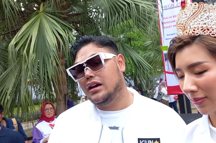 'Udah Dipake Umat Beribadah', Bermodal Spontanitas, Ivan Gunawan Bangun ...