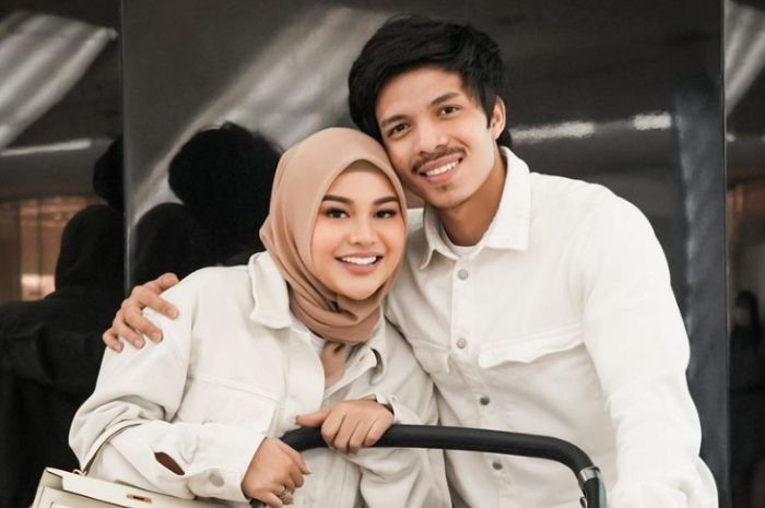 Pantas Digelari Predikat Cucu Idaman, Atta Halilintar-Aurel Hermansyah Beri Hadiah Mobil Mewah ...