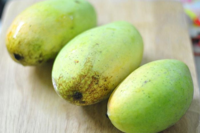 TANPA Karbit, Mangga Mentah Bisa Cepat Matang dengan Trik Gampang Ini ...