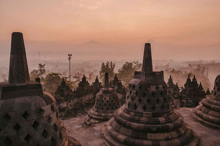 Jawab Soal Transkrip 'Deskripsi Candi Borobudur', Bahasa Indonesia ...