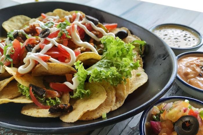 Berasal dari Budaya Eropa, Apa itu Appetizer, Main Course, dan Dessert ...