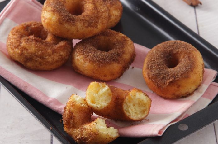 Resep Donat Gula Palem Kayumanis, Camilan Unggulan Bertekstur Lembut ...