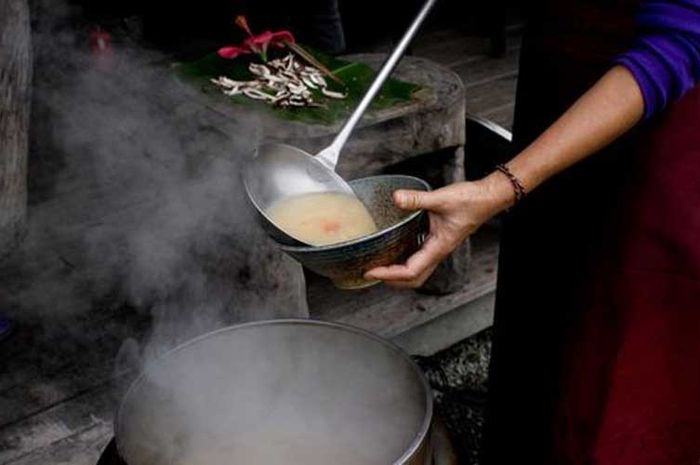 Tradisi Pemakaman Suku Yanomami, Kumpulkan Abu Kremasi untuk Dibuat Sup ...