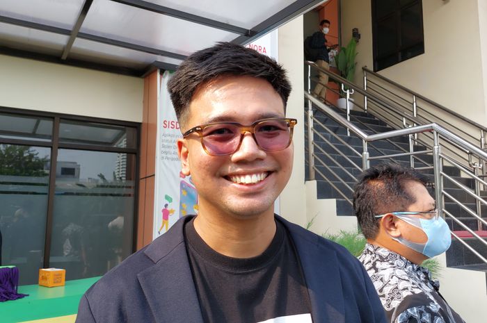 Dijodohkan oleh Netizen, Frans Faisal Klarifikasi Kedekatannya dengan ... Dijodohkan oleh Netizen, Frans Faisal Klarifikasi Kedekatannya dengan ...