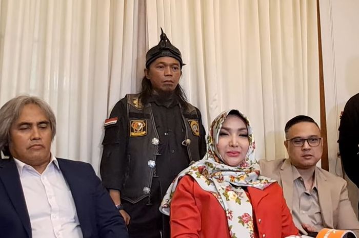 Roro Fitria Teriak Histeris di Dalam Ruang Mediasi, Geram Tengok Reaksi Andre Irawan yang ...