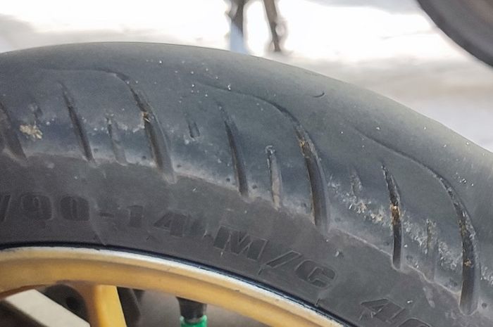 Harga Ganti Ban Motor Beat Dalchaebi