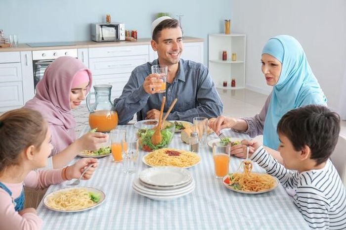 Makan Bersama Keluarga, Solusi Sederhana Membantu Mengelola Stres - National Geographic