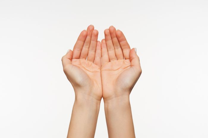 Kenapa Telapak Tangan Pucat dan Berkeriput saat Terkena Air Terlalu ...