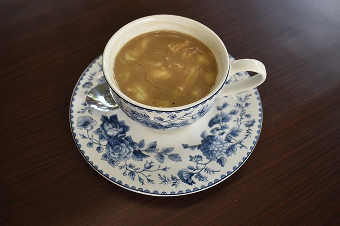 Wedang Blung Khas Kudus dengan Potongan Buah Kelapa, Unik dan ...