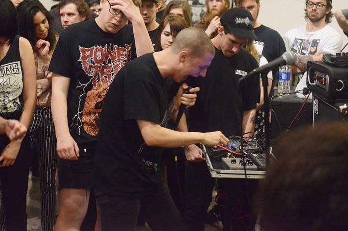 5 Rekomendasi Lagu Metal dari Album Full of Hell, 'Trumpeting Ecstasy ...