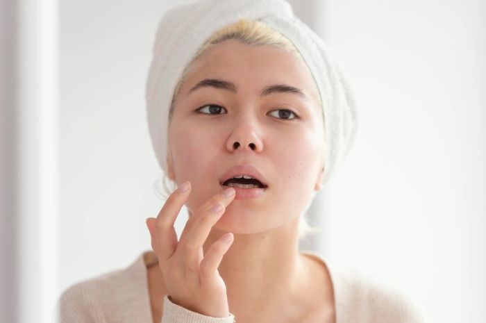 Jangan Disepelekan, Ternyata Ini Arti Bibir Atas Berkedut yang Tak ... Jangan Disepelekan, Ternyata Ini Arti Bibir Atas Berkedut yang Tak ...