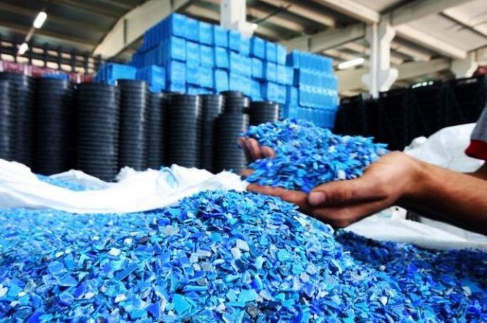 Ilmuwan Menemukan Material Seperti Plastik dengan Sifat Seperti Logam ...