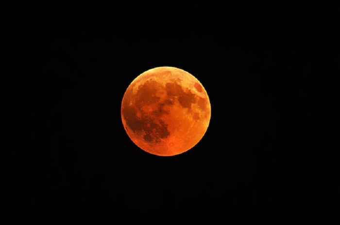 Kenapa Bulan Bisa Berwarna Merah Ketika Terjadi Fenomena Blood Moon? - Kids