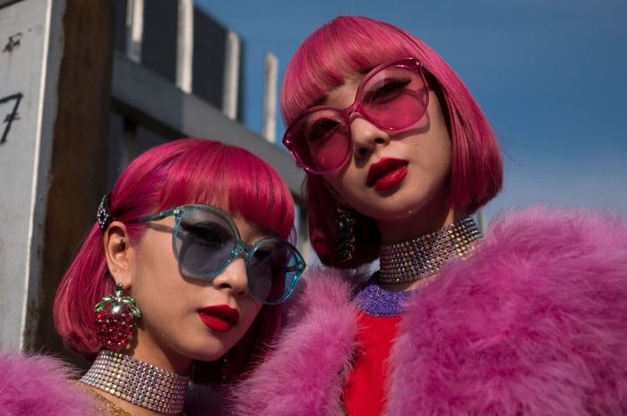 Merah Muda Jadi Simbol Feminin dan Tren bagi Wanita, Sejak Kapan ...