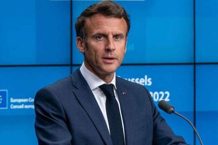 Niatnya Menanti Jokowi Malah Bertemu Emmanuel Macron, Wanita di Bali ...