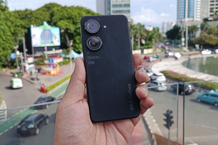 Review ASUS Zenfone 9, HP Ringkas Chipset Snapdragon 8+ Gen 1 & Murah ...