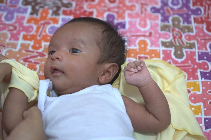 Ketahui Penyebab Kepala Bayi Peyang dan Cara Mengatasinya - Nakita Ketahui Penyebab Kepala Bayi Peyang dan Cara Mengatasinya - Nakita