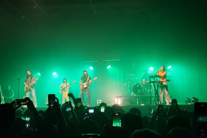 Konser Kedua Fazerdaze Di Jakarta Mbak Amel Tetap Memukau Live