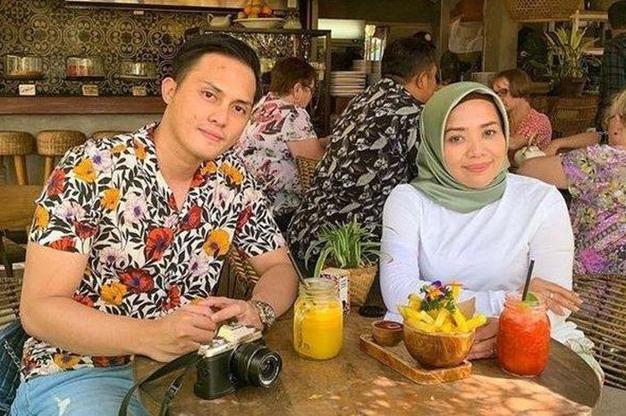 Muzdalifah dan Fadel Islami Kompak Hapus Foto Bersama di Instagram ...