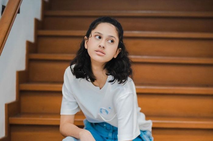 Inspirasi Gaya Kasual Sporty ala Asila Maisa. Trendi Maksimal ...