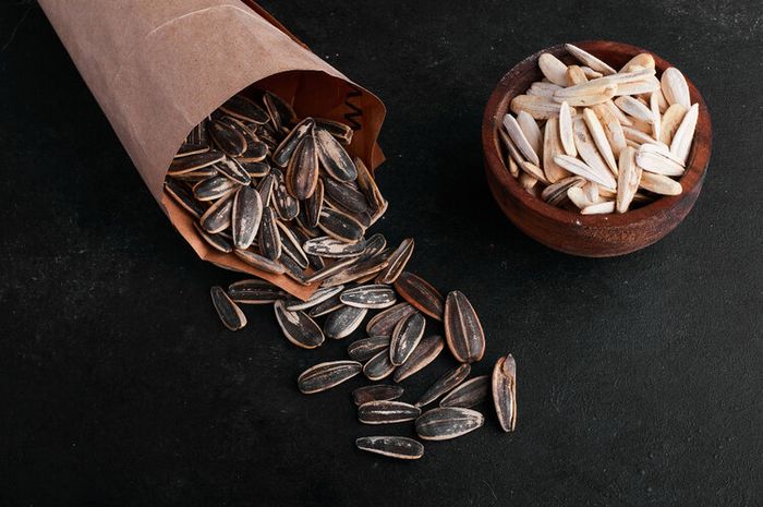 Dikira Gak Ngefek di Tubuh, Siapa Sangka Makan Kuaci Tiap Hari Ternyata ...