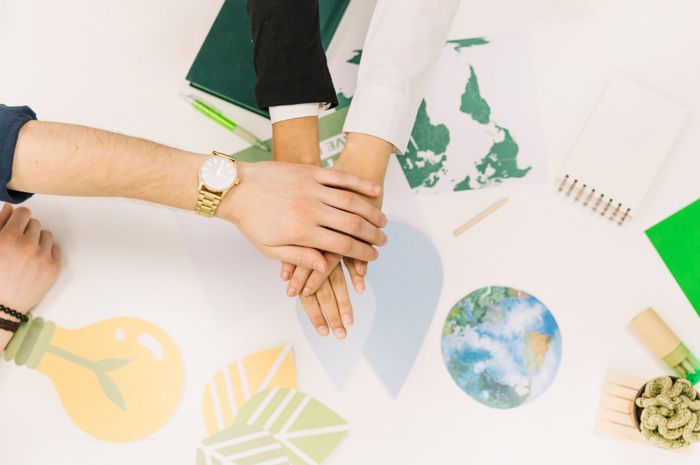 Pengertian dan Contoh Peran Manusia sebagai Makhluk Sosial, Materi PPKn ...