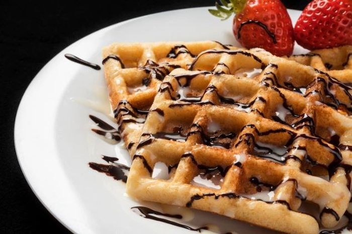 Inspirasi Bekal Sekolah Anak: Resep Wafel Oreo Saus Coklat yang Super ...